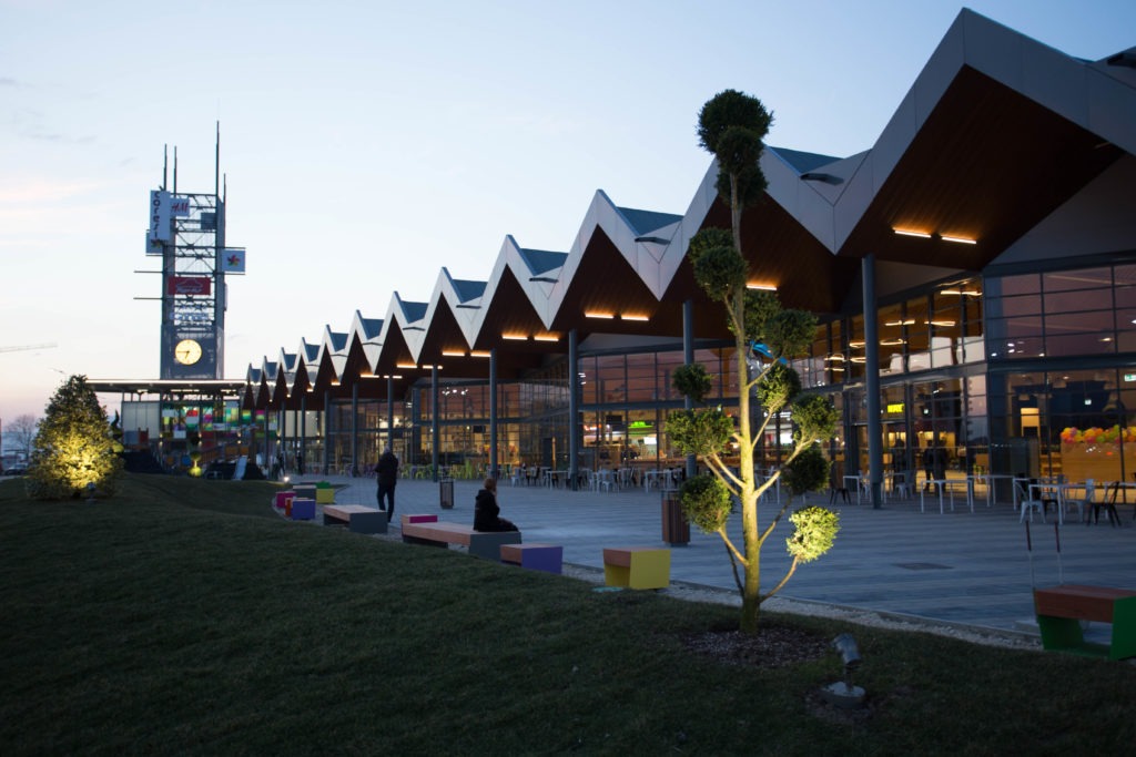 Coresi Shopping Resort - VEGO™
